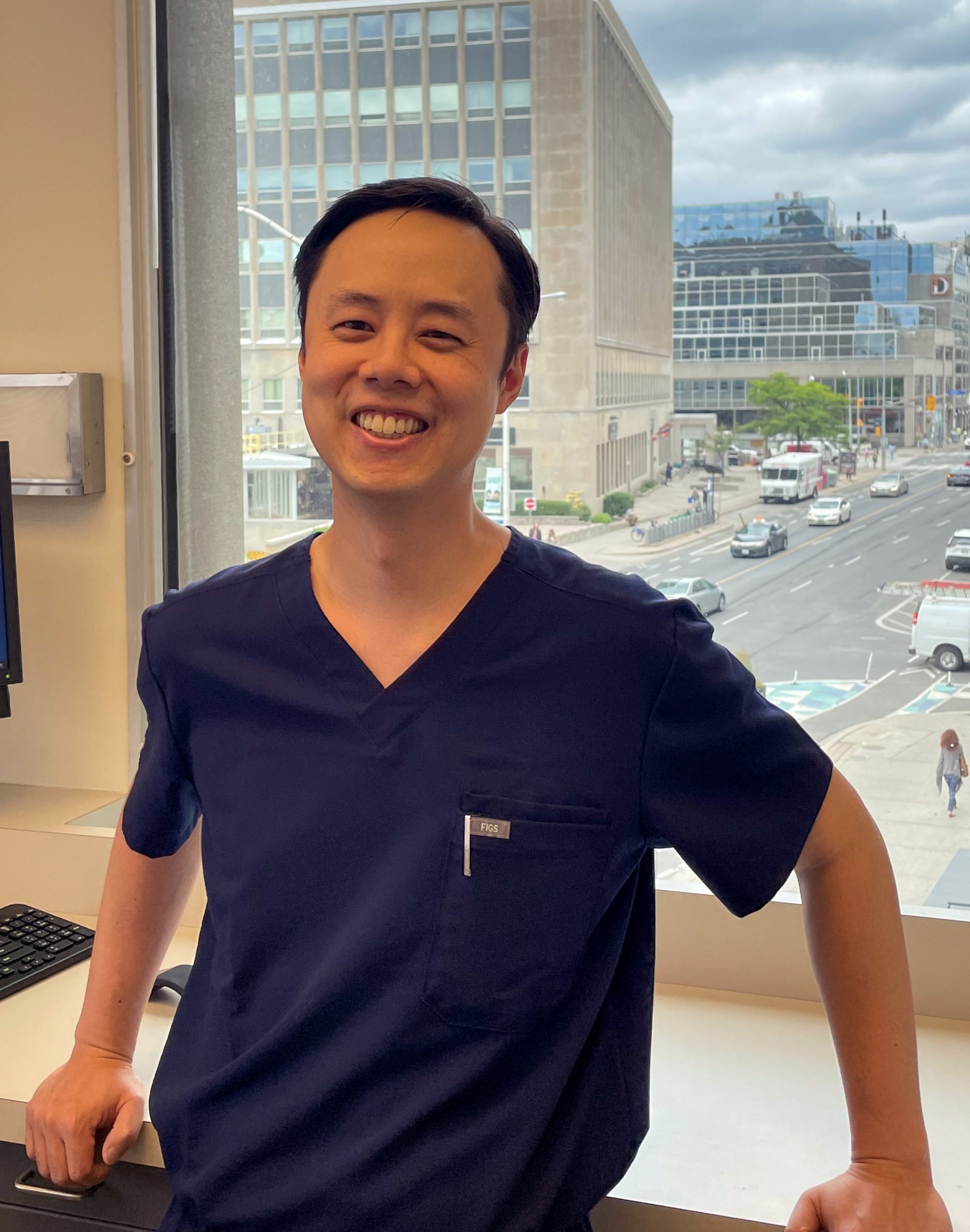 Meet Dr. Jonathan Pong Toronto ON, Implant Surgical Care